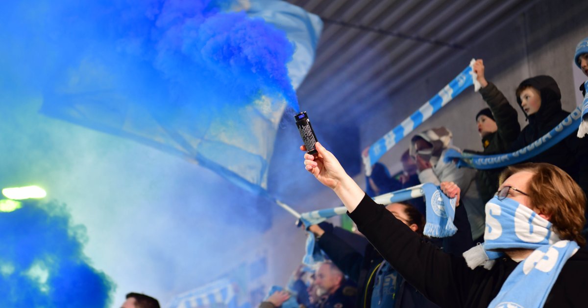 Bli med på supporter Kick-Off etter Start kampen lørdag 25. mars ... Bli med på supporter Kick-Off etter Start kampen lørdag 25. mars ...